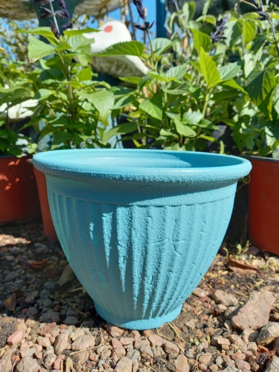 Maceta Romana Pared Dura De 1,5 Lt. Diferentes Colores – Natureza