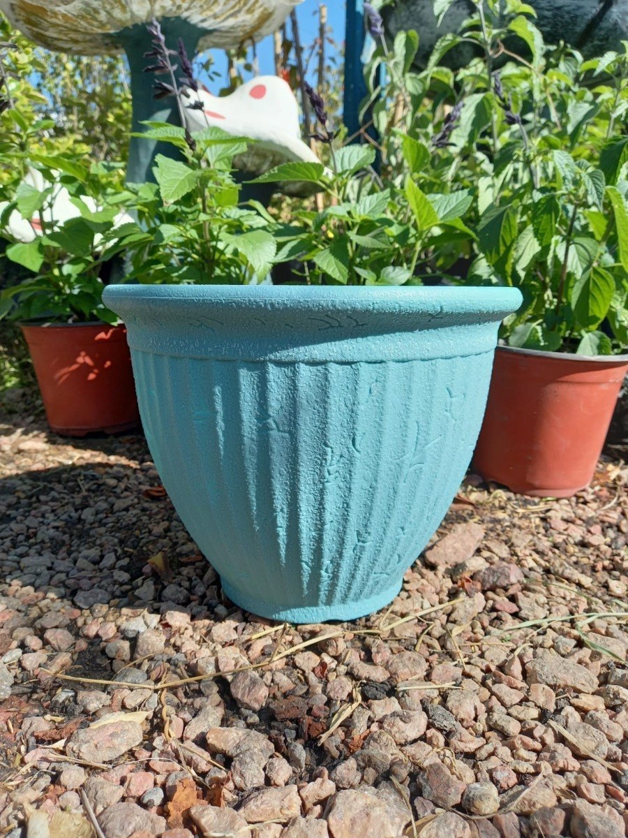 Maceta Romana Pared Dura De 3,5 Lts. Diferentes Colores – Natureza